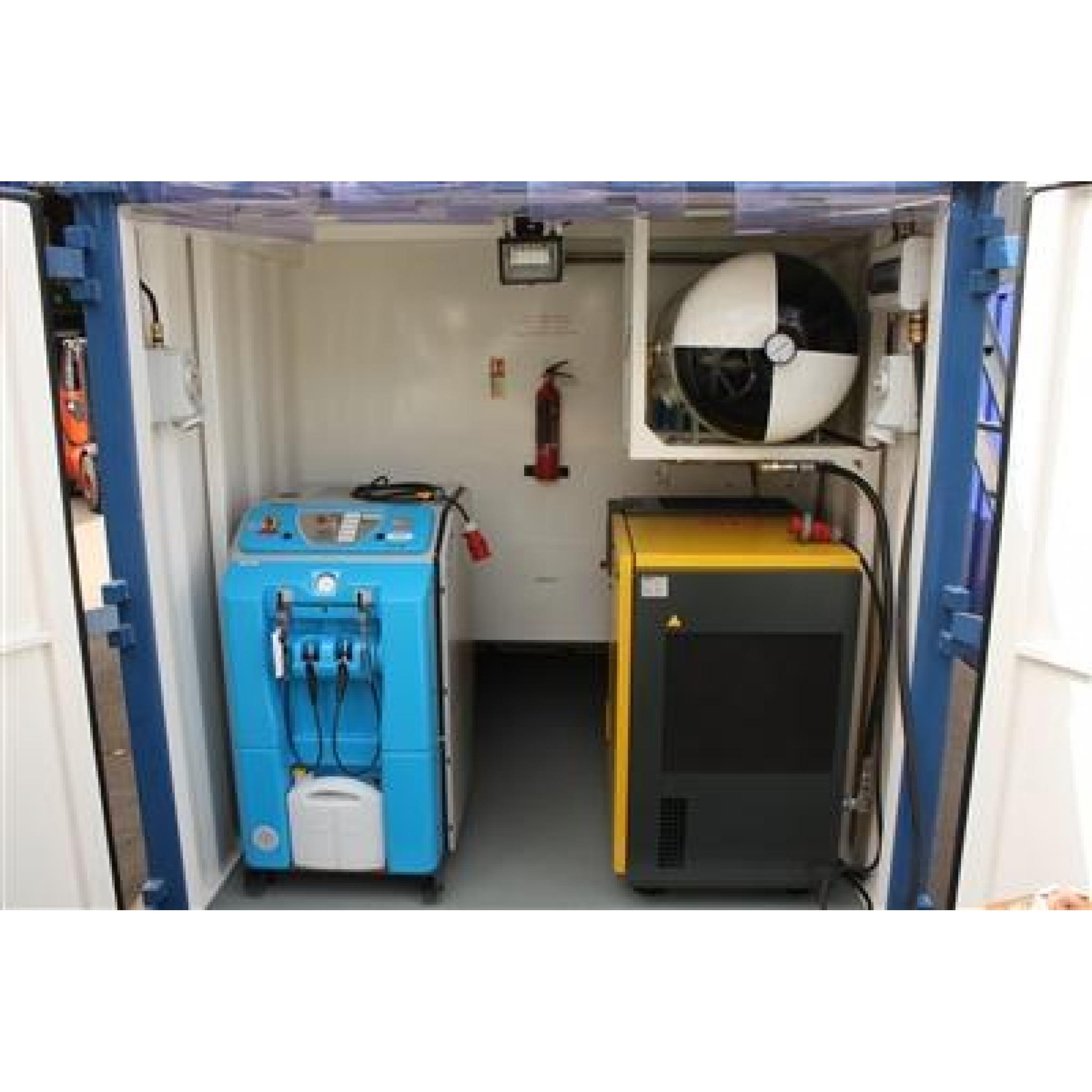 63" Decompression Chamber